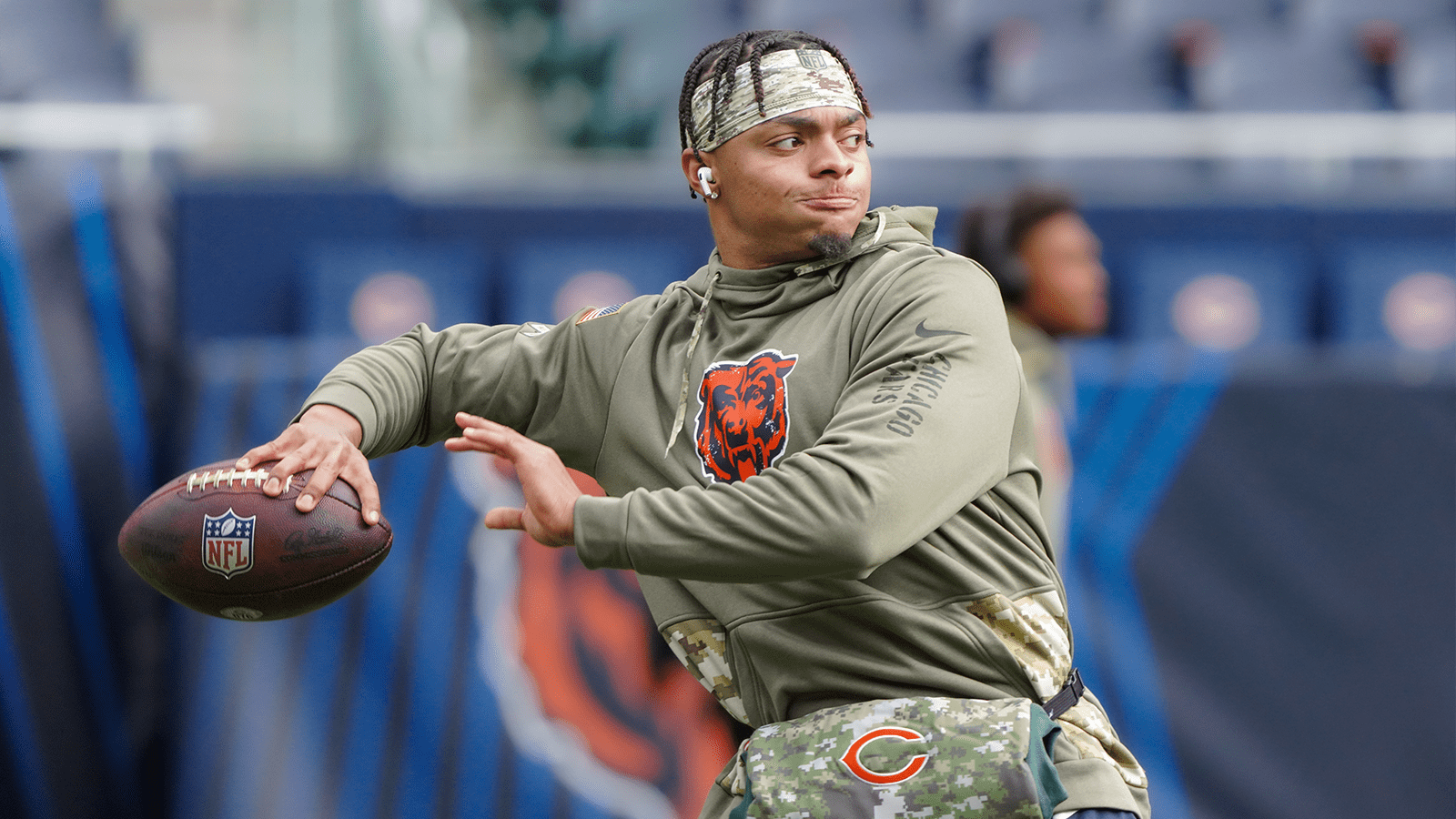 Emma's Tailgater: Justin Fields continues to show leadership | Chicago ...